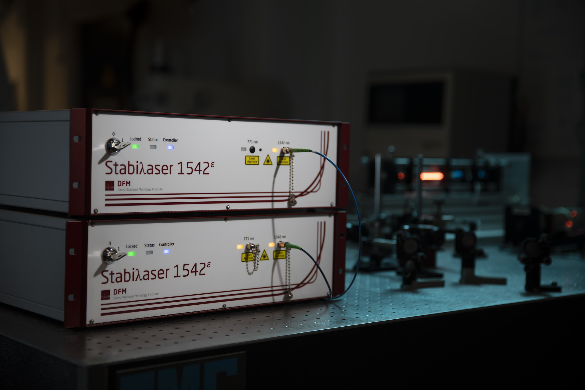 Stabilaser replaces obsolete 543 nm HeNe laser - DFM